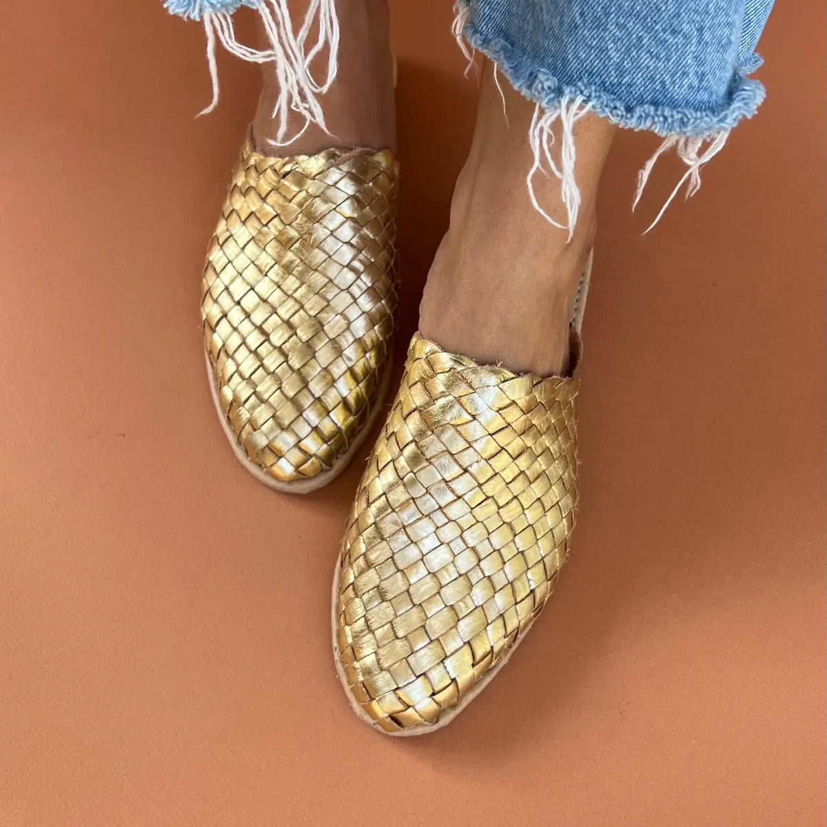 Luisa Gold Leather Slides – Mexico In My Pocket